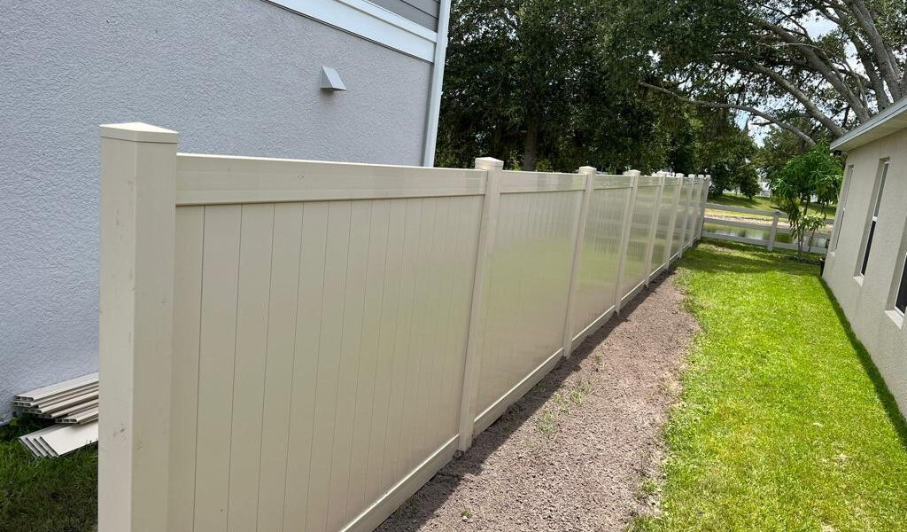 Fences – Dreamliner Screens