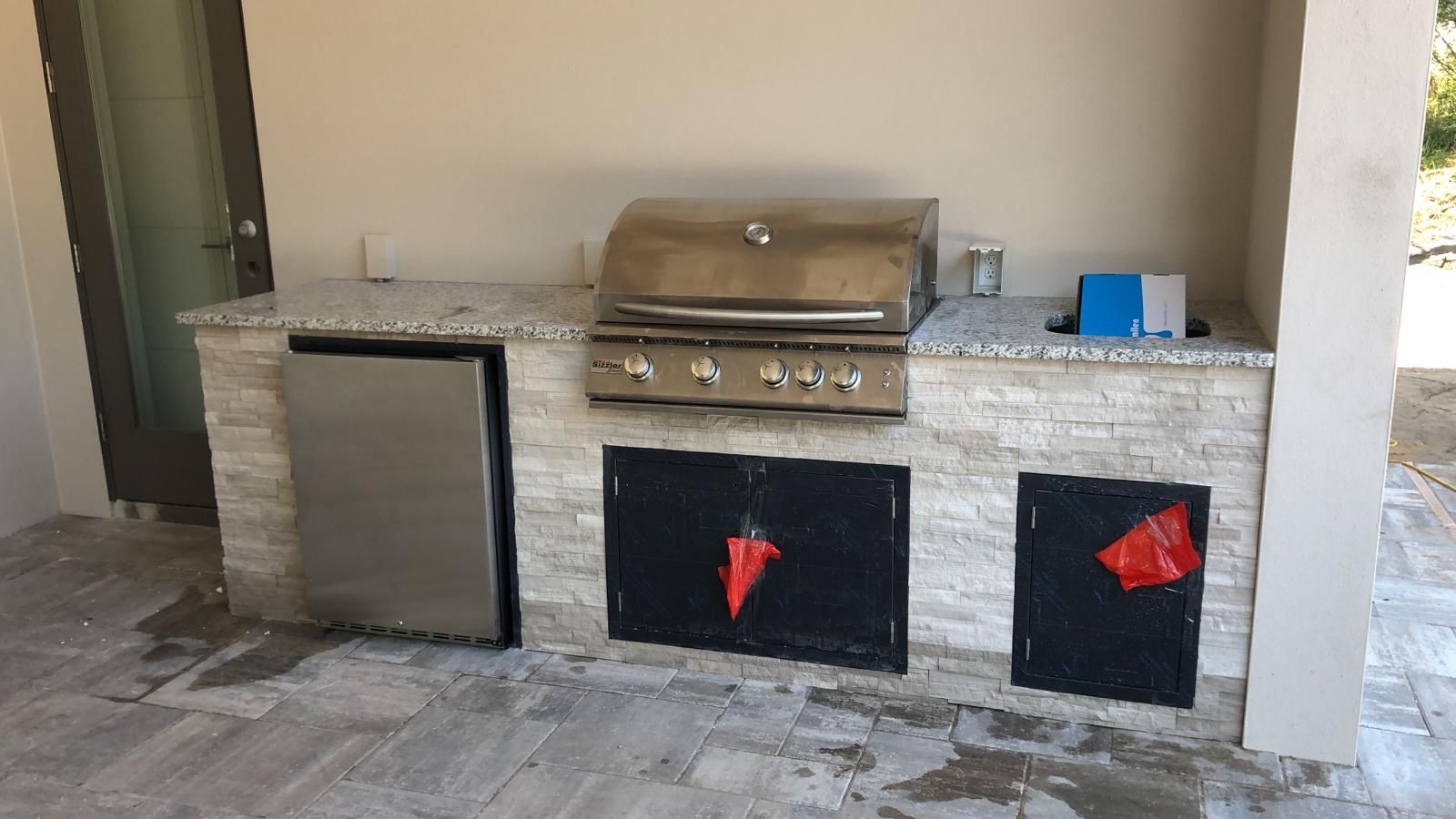 Outdoor kitchen – Dreamliner Screens